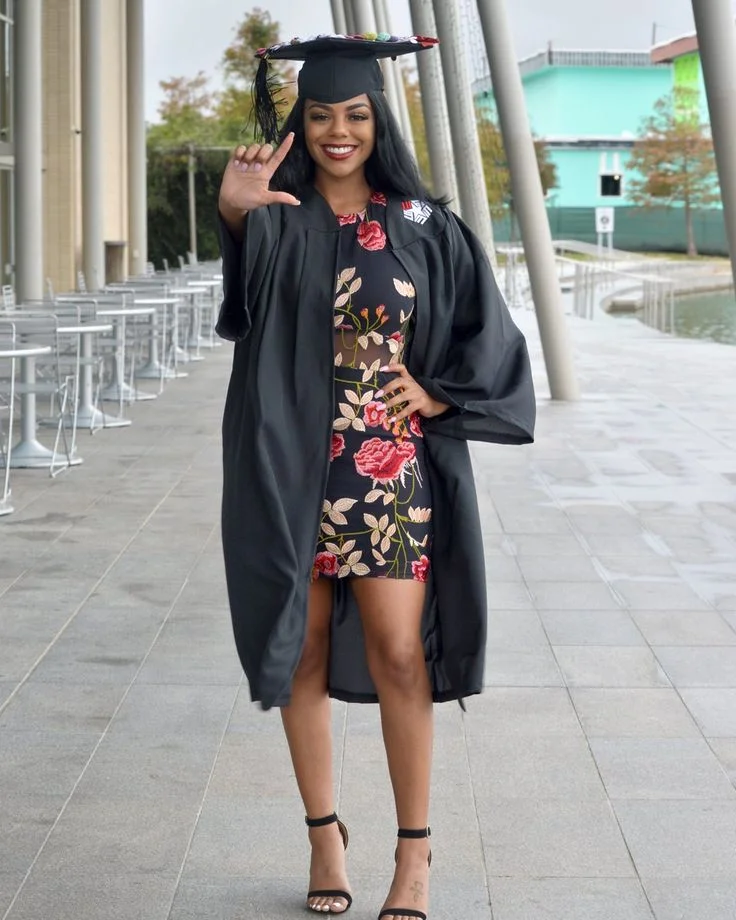 Graduation Dress to Impress - What Should a Woman Wear to a College ...